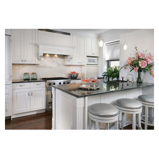 Manhattan - Kitchen - New York - by Priscilla Fried | Houzz