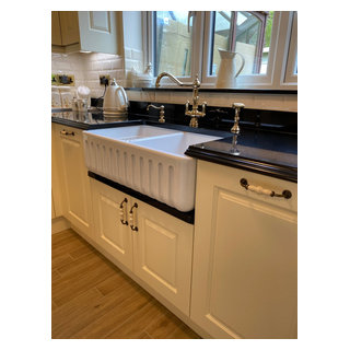 Manor House Kitchen, Buxted - Traditional - Kitchen - Sussex - by ...