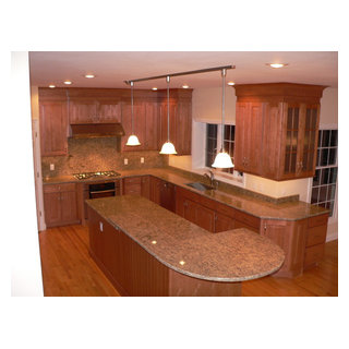 Maple Kitchen Cabinets | Raised Panel Cabinetry | CliqStudios ...