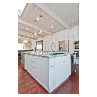 Marina Del Rey - Kitchen - Modern - Kitchen - Los Angeles - by Concept ...