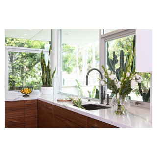 Marlin LB - Contemporary - Kitchen - Orange County - by Interior ...
