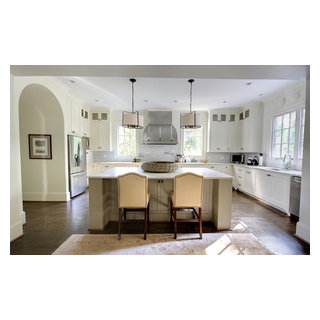 Martina - Traditional - Kitchen - Atlanta - by Castro Design Studio | Houzz