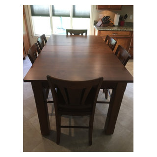 Matching kitchen table with 6 FEET of leaves makes this a 108" table ...