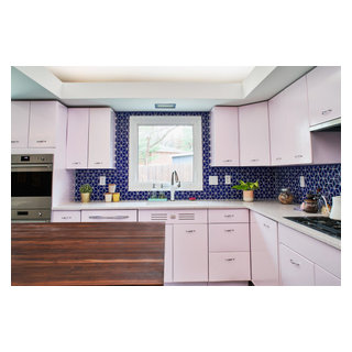 MCM Pink Kitchen Reno - Midcentury - Kitchen - St Louis | Houzz