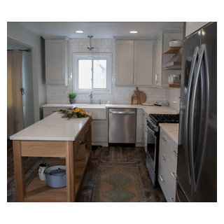 Ferndale, MI Kitchen - Farmhouse - Kitchen - Detroit - by J. Raine ...