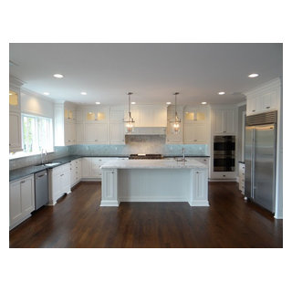 Medallion Cabinetry Platinum - Transitional - Kitchen - New York - by ...