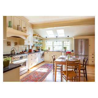 Melrose Graham Kitchen - Farmhouse - Kitchen - Boston - by Heartwood ...