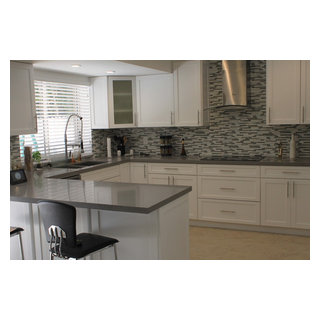 Meña Residence - Modern - Kitchen - Miami - by Cutting Edge Innovative ...