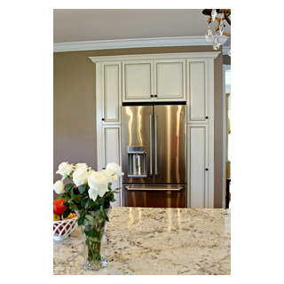 Merillat Masterpiece Kitchen - Traditional - Kitchen - St Louis - by ...