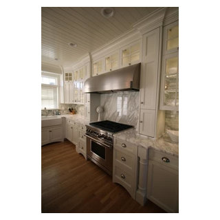 Metedeconk - Modern - Kitchen - New York - by Ideal Kitchens Inc. | Houzz