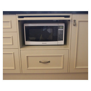 MICROWAVE BEHIND POCKET DOORS, MATTHEWS JOINERY CUSTOM PROVINCIAL ...