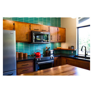 Mid-Century Modern Kitchen Backsplash - Midcentury - Kitchen ...