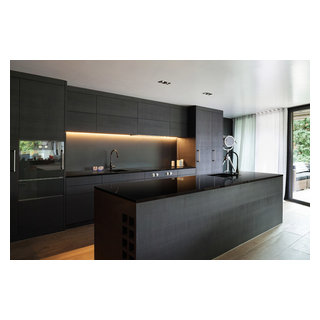 Midnight Black | QUANTUM QUARTZ - Modern - Kitchen - Sydney - by WK ...