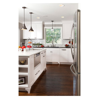 Minikahda Vista Cape Cod - Traditional - Kitchen - Minneapolis - by ...