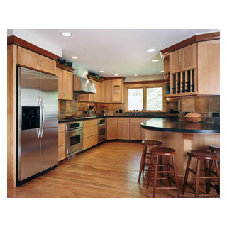 Minneapolis Kitchen, Office and Fireplace Remodel - Traditional ...