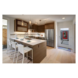 MODA - Modern - Kitchen - Seattle - by User | Houzz