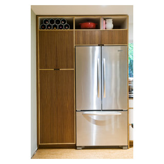 Modern Europly Kitchen - Modern - Kitchen - Seattle - by Beech Tree ...