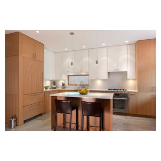 Modern Extended Family - Vancouver - Modern - Kitchen - Vancouver - by ...