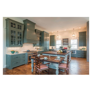 Modern Farm House - Traditional - Kitchen - Austin - by Slaughter ...