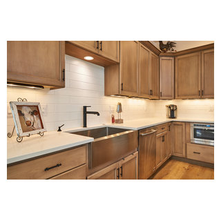 Modern Farmhouse - Farmhouse - Kitchen - Austin - by Bobo Custom ...