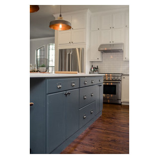 Modern Farmhouse Family Kitchen - Farmhouse - Kitchen - Dallas - by ...