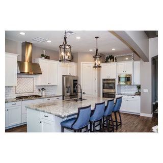 Modern Farmhouse Kitchen - Farmhouse - Kitchen - Other - by Fox Den ...