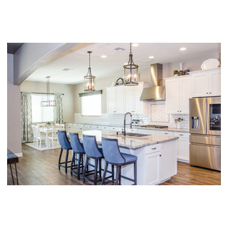 Modern Farmhouse Kitchen - Farmhouse - Kitchen - Other - by Fox Den ...