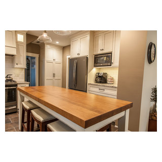 Modern Farmhouse - Country - Kitchen - Other - by Robert Ruth Design ...