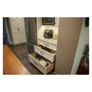 Modern Farmhouse - Farmhouse - Kitchen - Other - by Robert Ruth Design ...