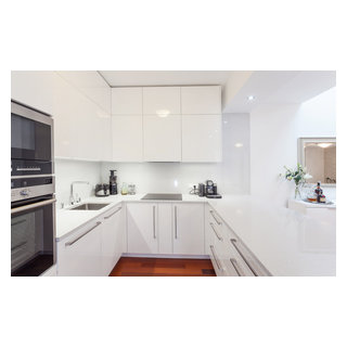 Modern interior with white high gloss lacquer - Modern - Kitchen ...