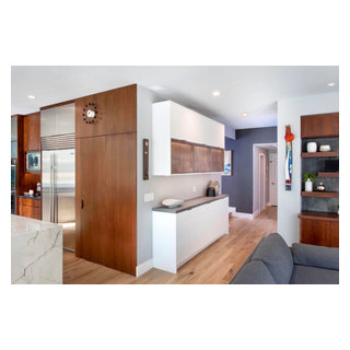 Modern Kitchen - Modern - Kitchen - Denver - by Signature Designs ...