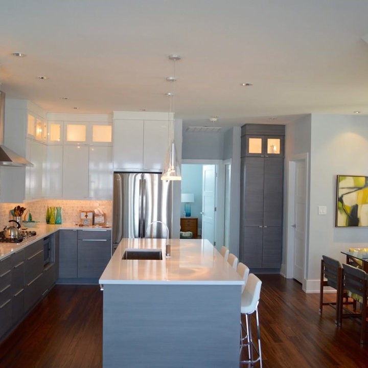 Two Tone Gray Cabinet - Photos & Ideas | Houzz
