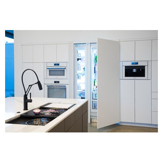 Modern on the Prairie - Contemporary - Kitchen - Other - by Jay Rambo ...