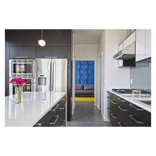 Modern Phinney house - Modern - Kitchen - Seattle - by Todd Brickman ...