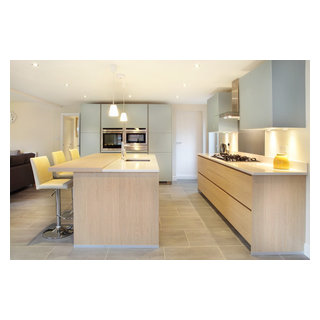 Modern platinum blue & oak kitchen with island - Contemporary - Kitchen ...