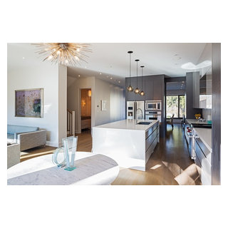 Modern Toronto House - Modern - Kitchen - Toronto - by Jordyn ...