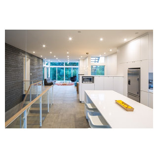 Modern Urban Infill - Contemporary - Kitchen - Ottawa - by Maple Leaf ...