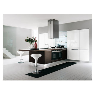 Modern white and brown kitchen with high gloss cabinets - Modern ...