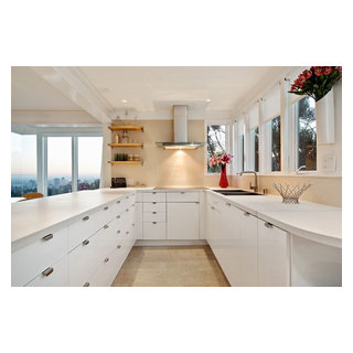 Modern White Kitchen - Contemporary - Kitchen - Los Angeles - by Wolf ...