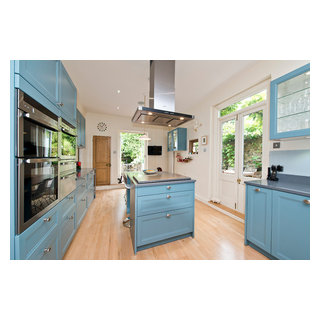 Ms SS - Traditional - Kitchen - London - by West London Kitchens | Houzz