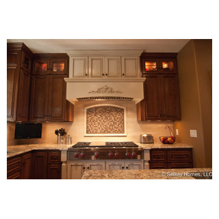 Murphy Kitchen Remodel - Traditional - Kitchen - Milwaukee - by Selkey ...