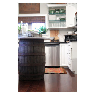 My Houzz: Meaghan and Trevor: Welland, ON - Eclectic - Kitchen ...