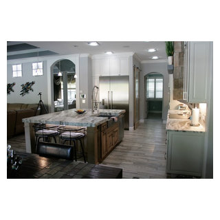 NBG Kitchen and Island IMG 61 - Traditional - Kitchen - Orlando - by ...