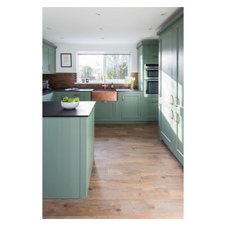Neptune Henley Kitchen kent - Traditional - Kitchen - Kent - by Woods ...