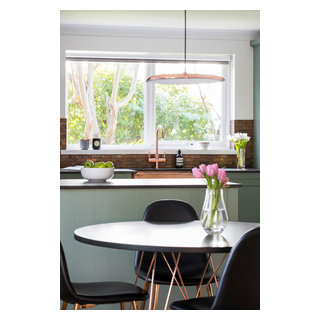 Neptune Henley Kitchen Kent - Traditional - Kitchen - Kent - by Woods ...