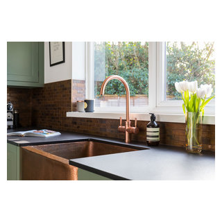 Neptune Henley Kitchen kent - Traditional - Kitchen - Kent - by Woods ...