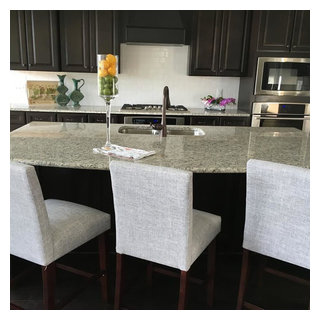 New Construction Model Home Soft Staging - Traditional - Kitchen ...