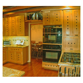 New Mexican Kitchen - Traditional - Kitchen - Albuquerque - by Creatrix ...