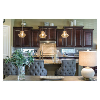 New Traditional - Transitional - Kitchen - Phoenix - by Elle Interiors ...