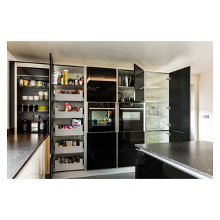 Nobilia Black Gloss Handless Kitchen - Kitchen - Hampshire - by Eco ...